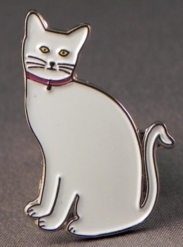 Wholesale White Cat Pin Badge | JKs Bargains