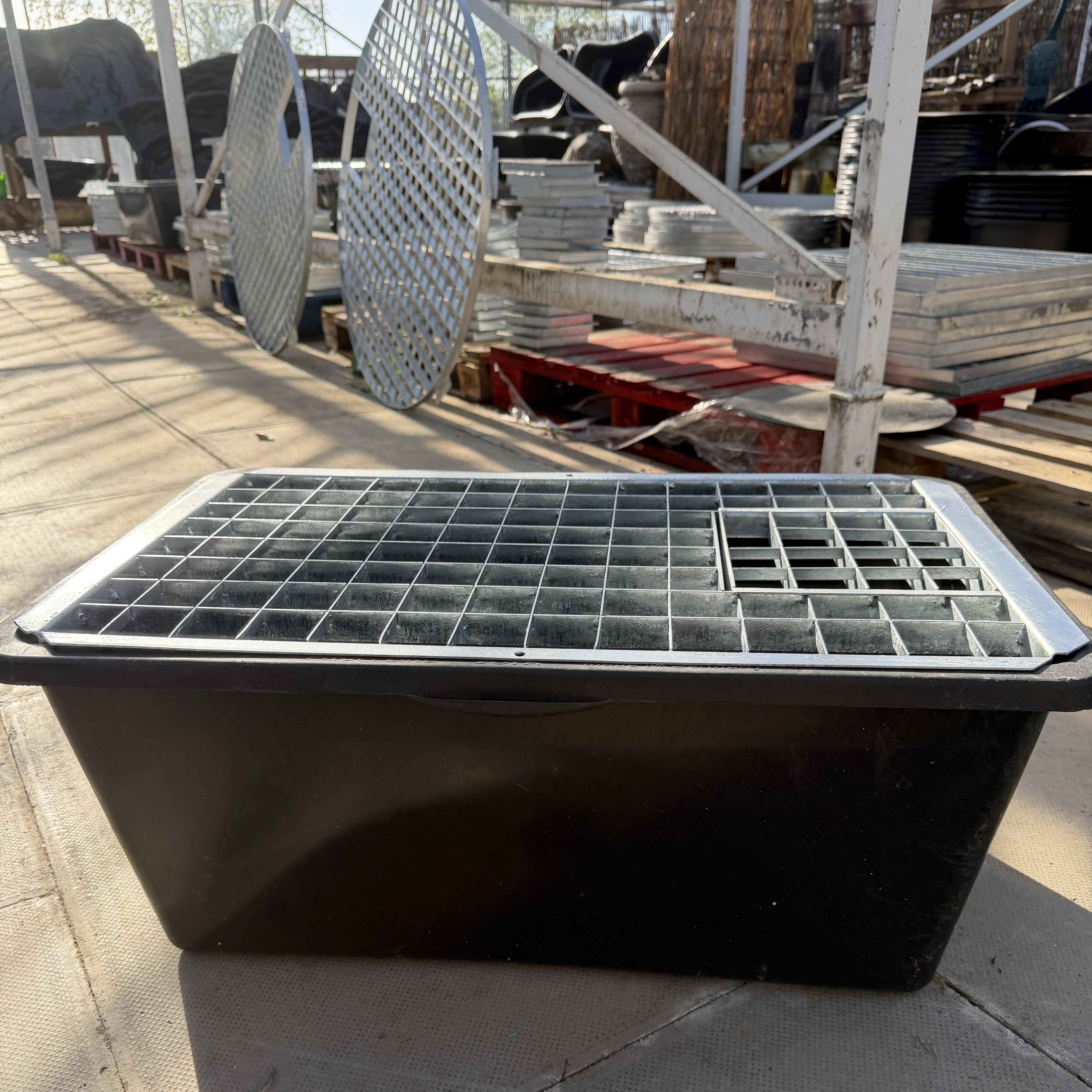 Rectangular Water Feature Reservoir 79cm x 48cm x 30cm with Galvanised ...