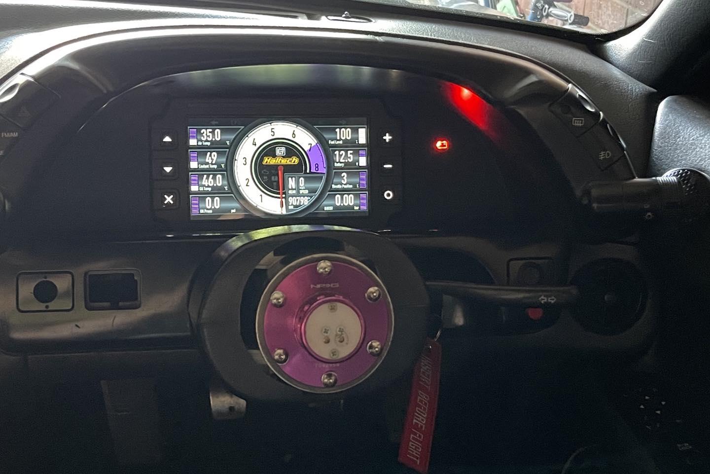 RB-Rebuild R32 IC7 Dash Mount