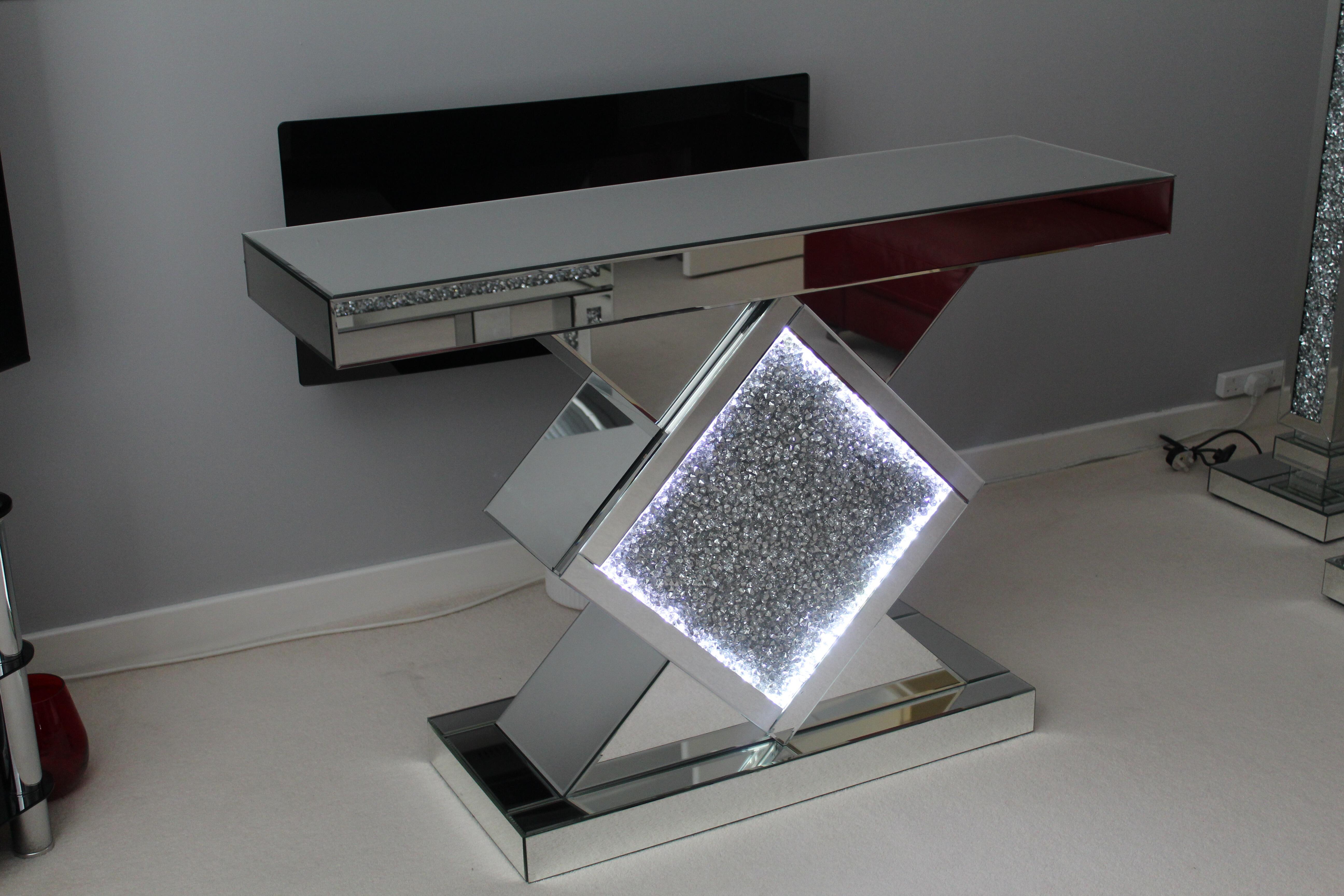 Roma, LED light up Diamond console table
