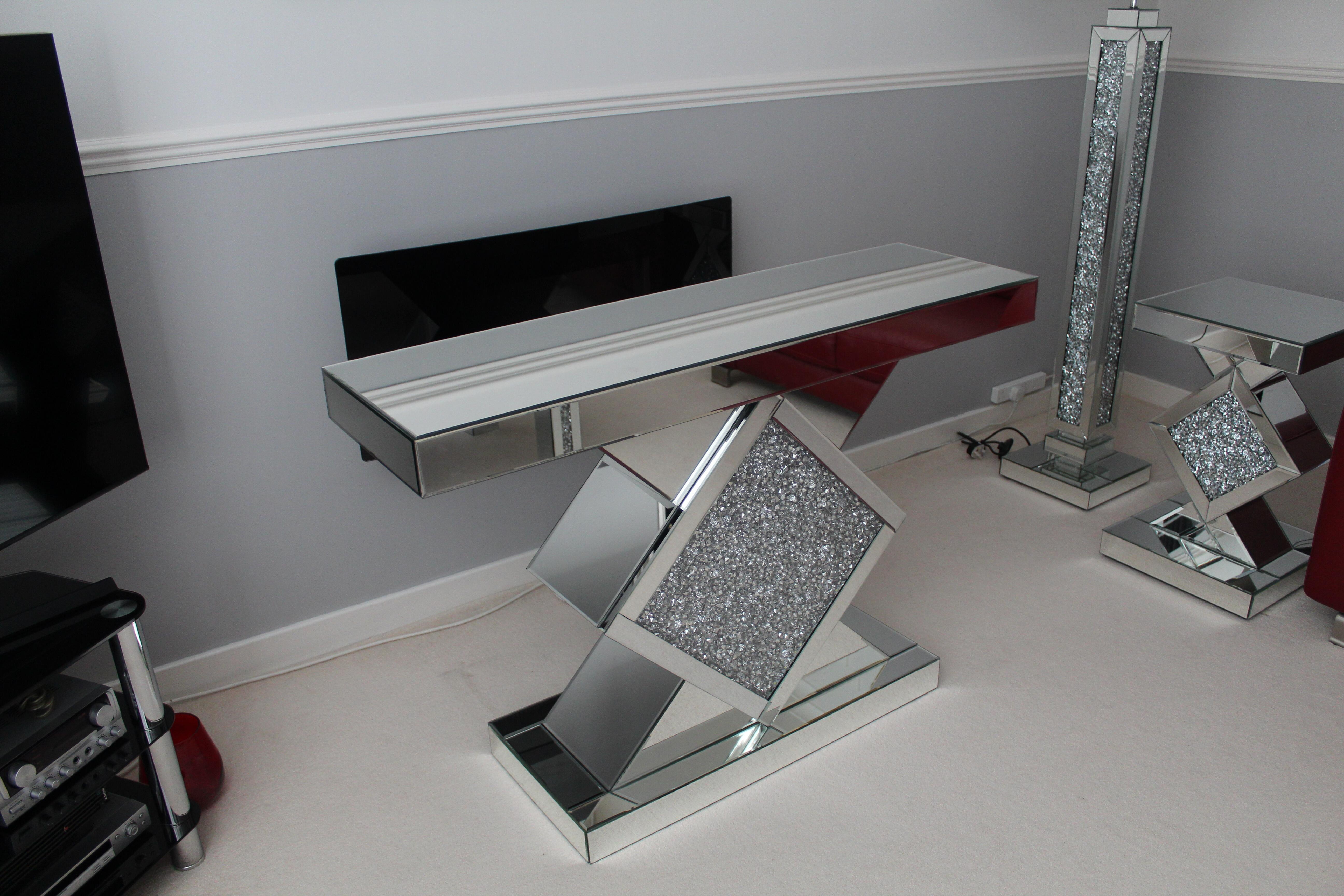 Roma, LED light up Diamond console table