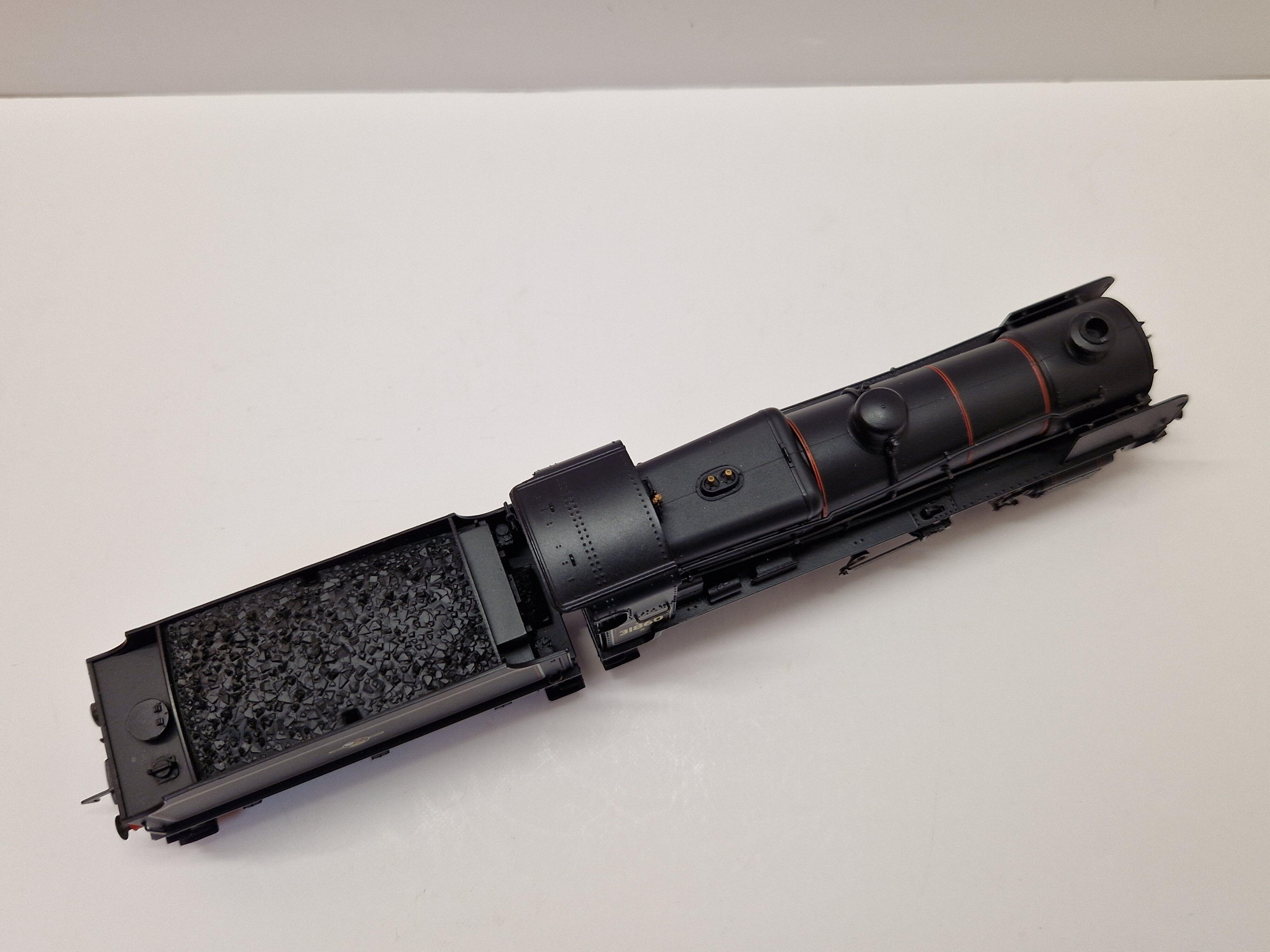 A pre-owned Bachmann 32-151 N Class 31860 BR Black Early Emblem