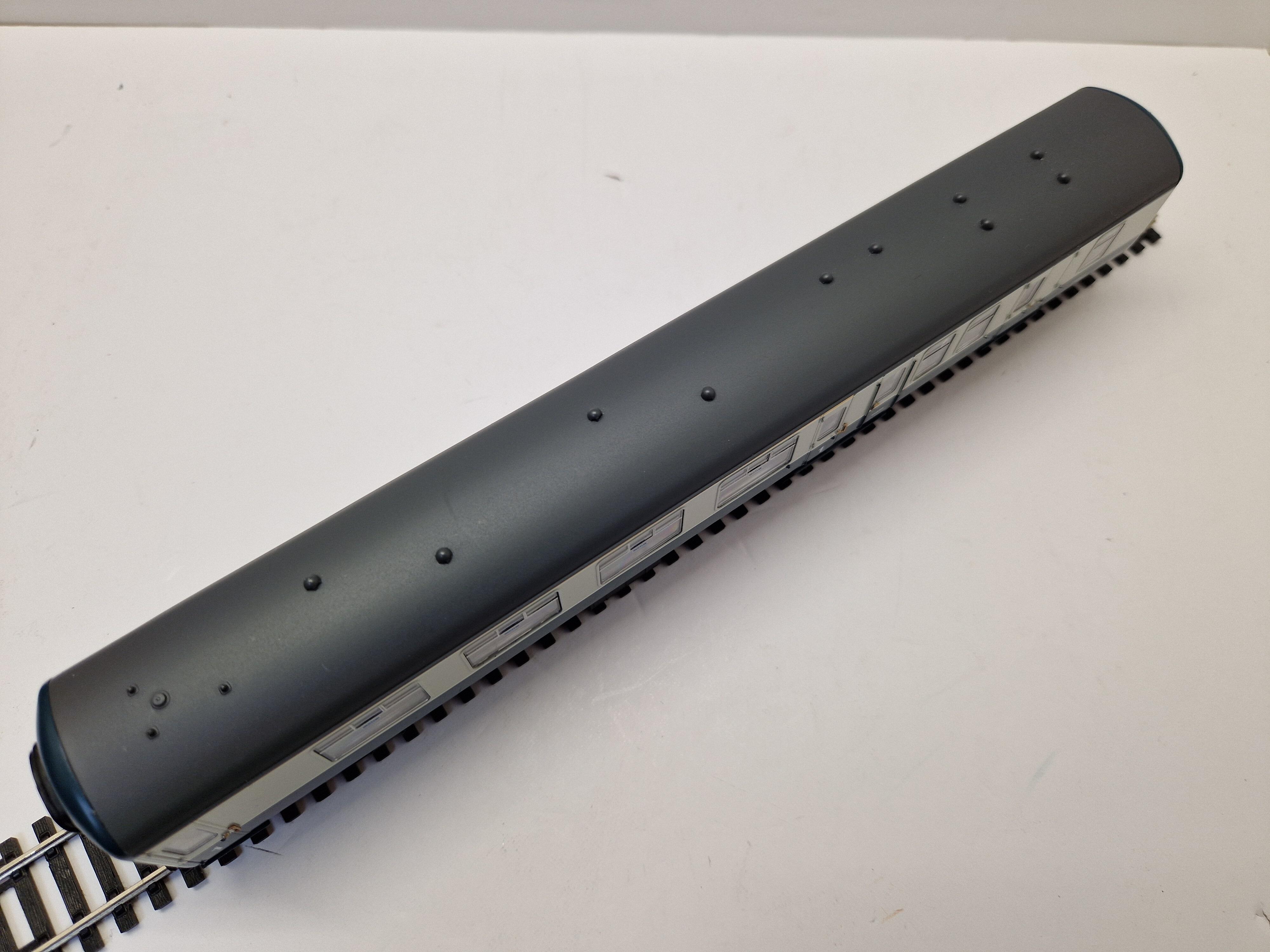 Bachmann Branchline 39-410 BR Mk2A BFK Brake Corridor First BR Blue & Grey