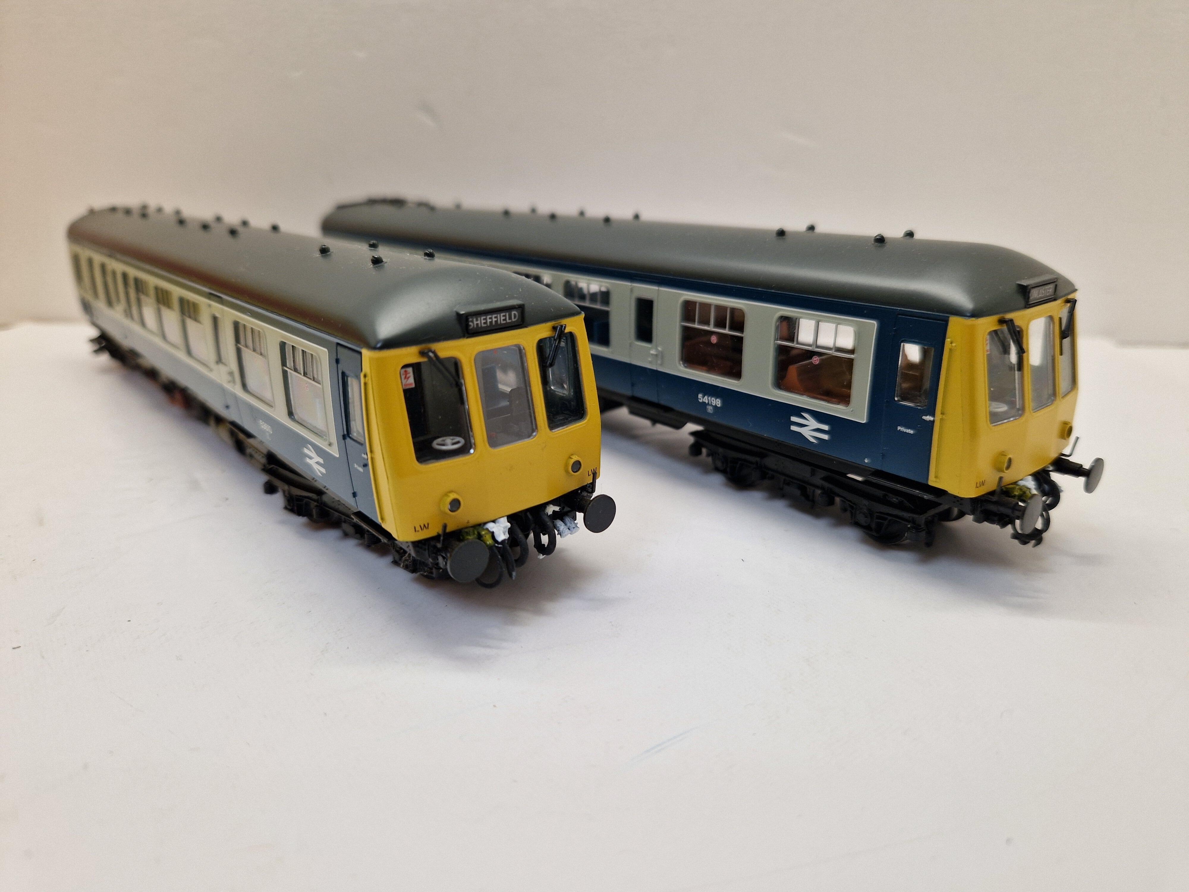 Bachmann 32-905 Class 108 2 Car DMU in BR Blue & Grey DCC Ready