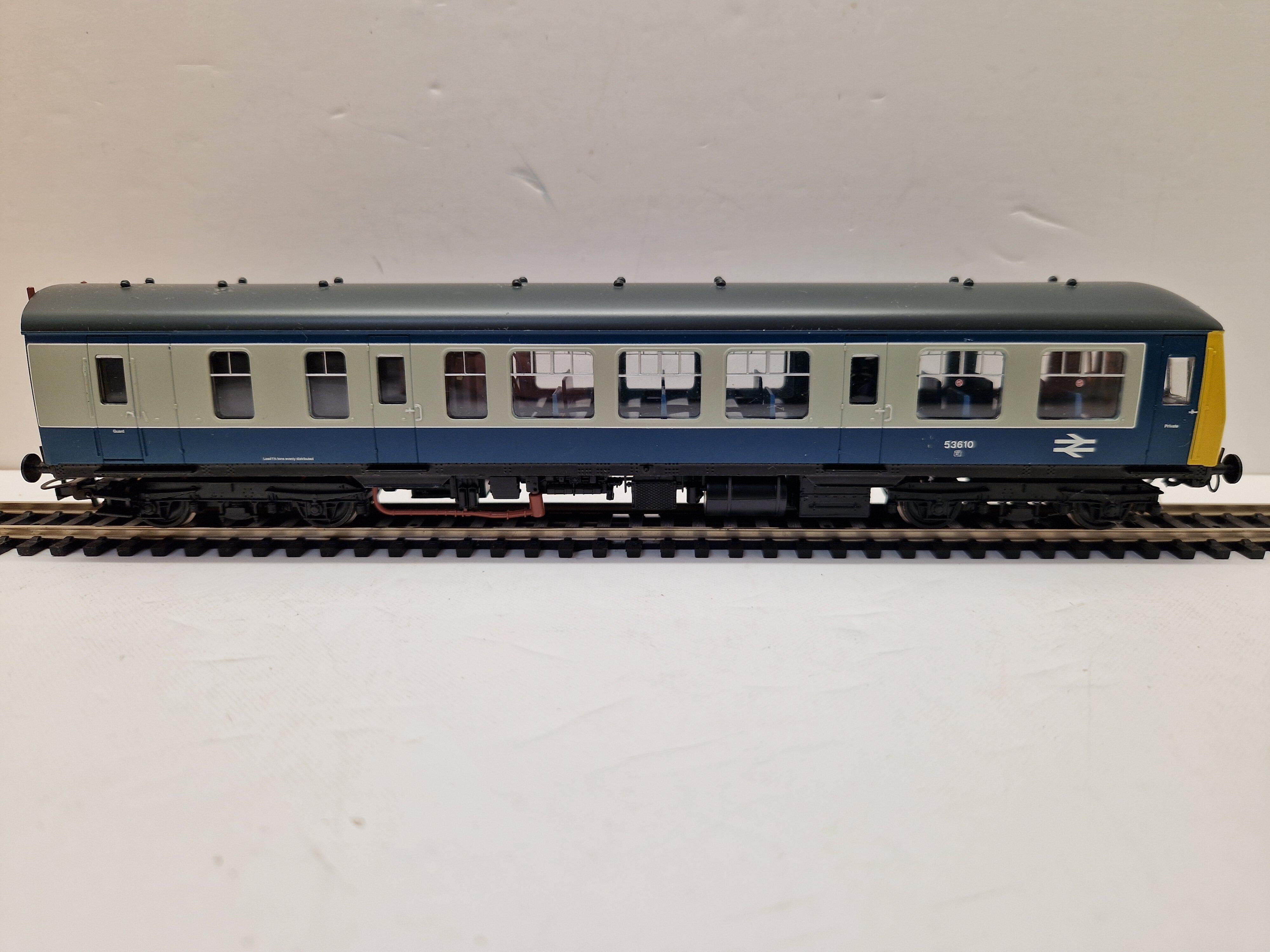 Bachmann 32-905 Class 108 2 Car DMU in BR Blue & Grey DCC Ready