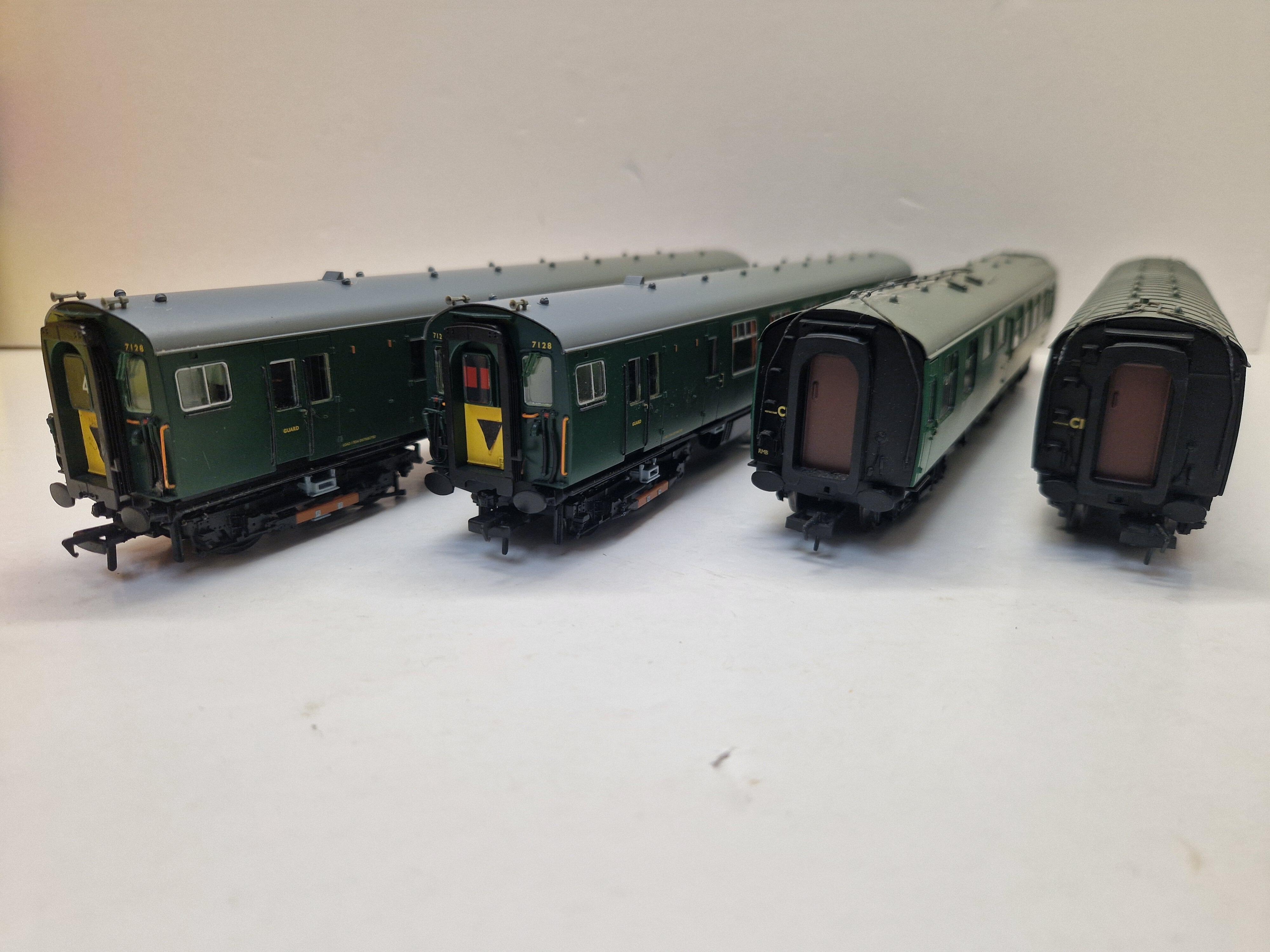 Bachmann 31-426 Class 411 4CEP EMU No. 7126 Late SR Green, DCC Ready