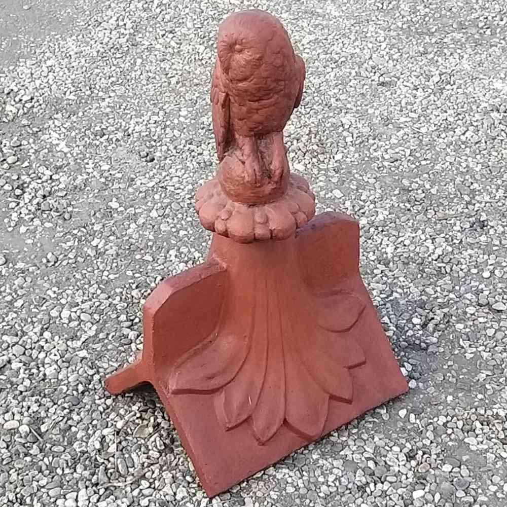 Seven leaf small owl roof finial