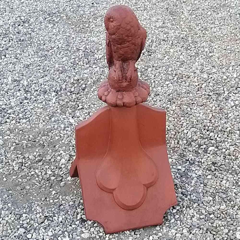 Gable end angled small owl finial