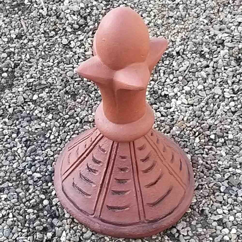 Round ornate 4 leaf roof finial