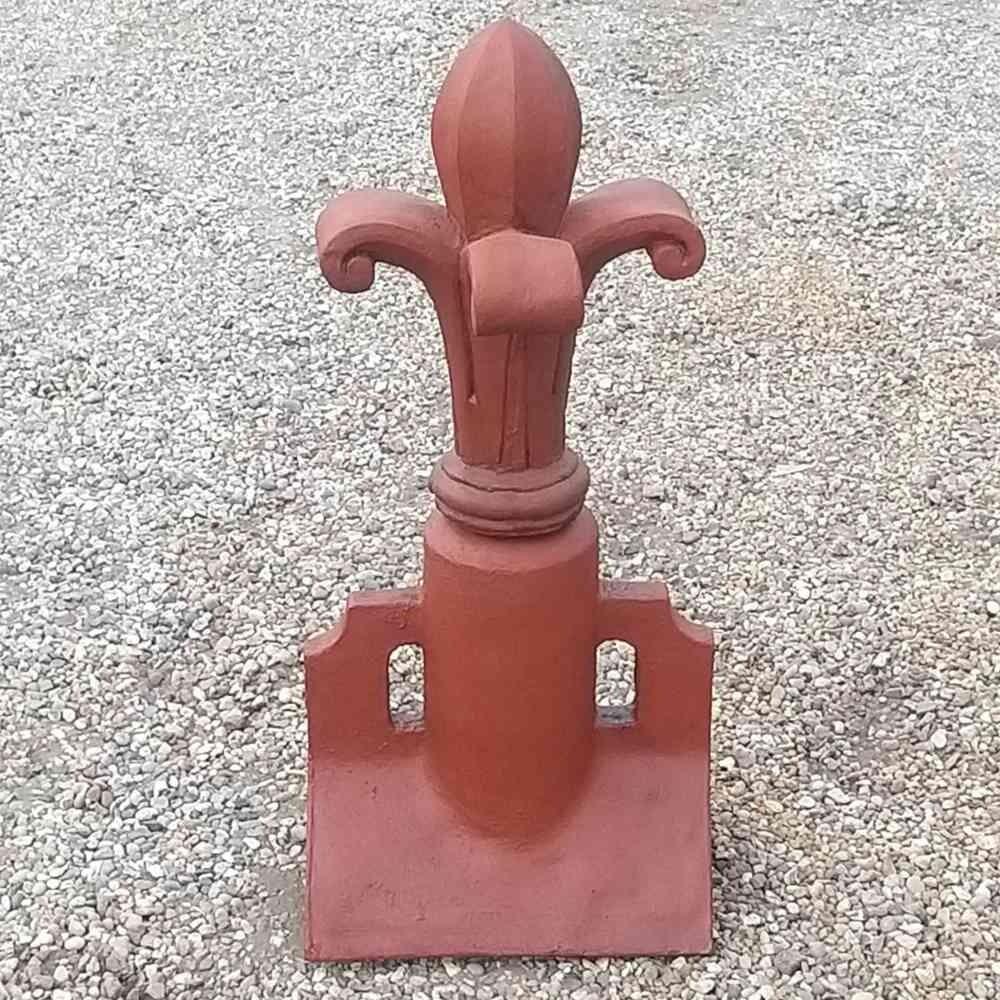 Double arch spike fleur ridge finial