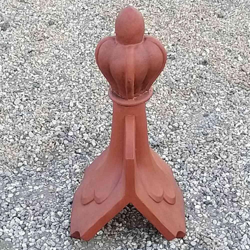 Gable end angled coronation crest finial