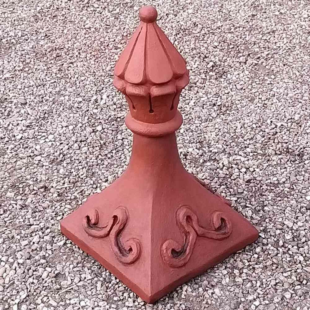Square carousel finial
