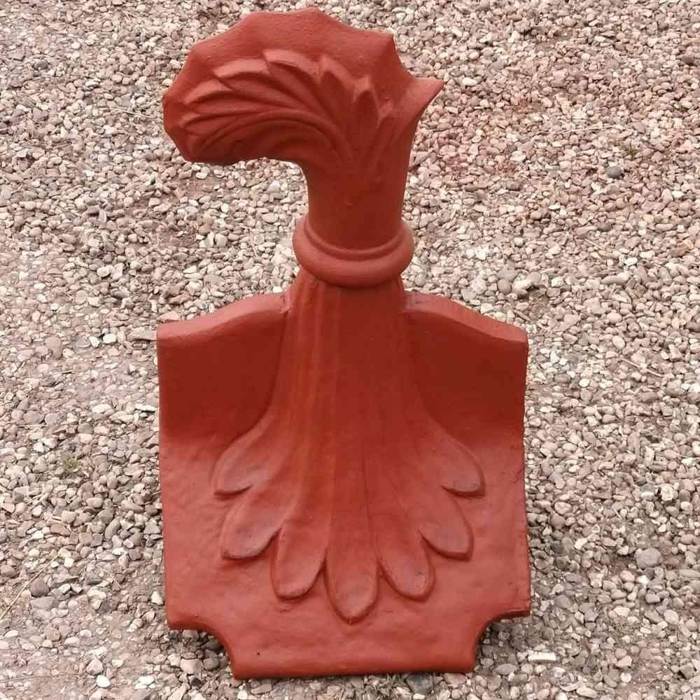 Column curved leaf finial