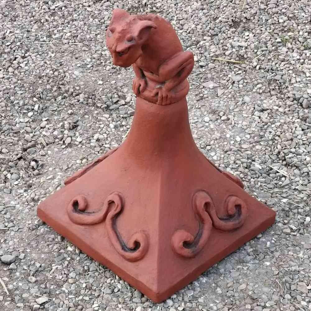 Small horned gargoyle square roof finial