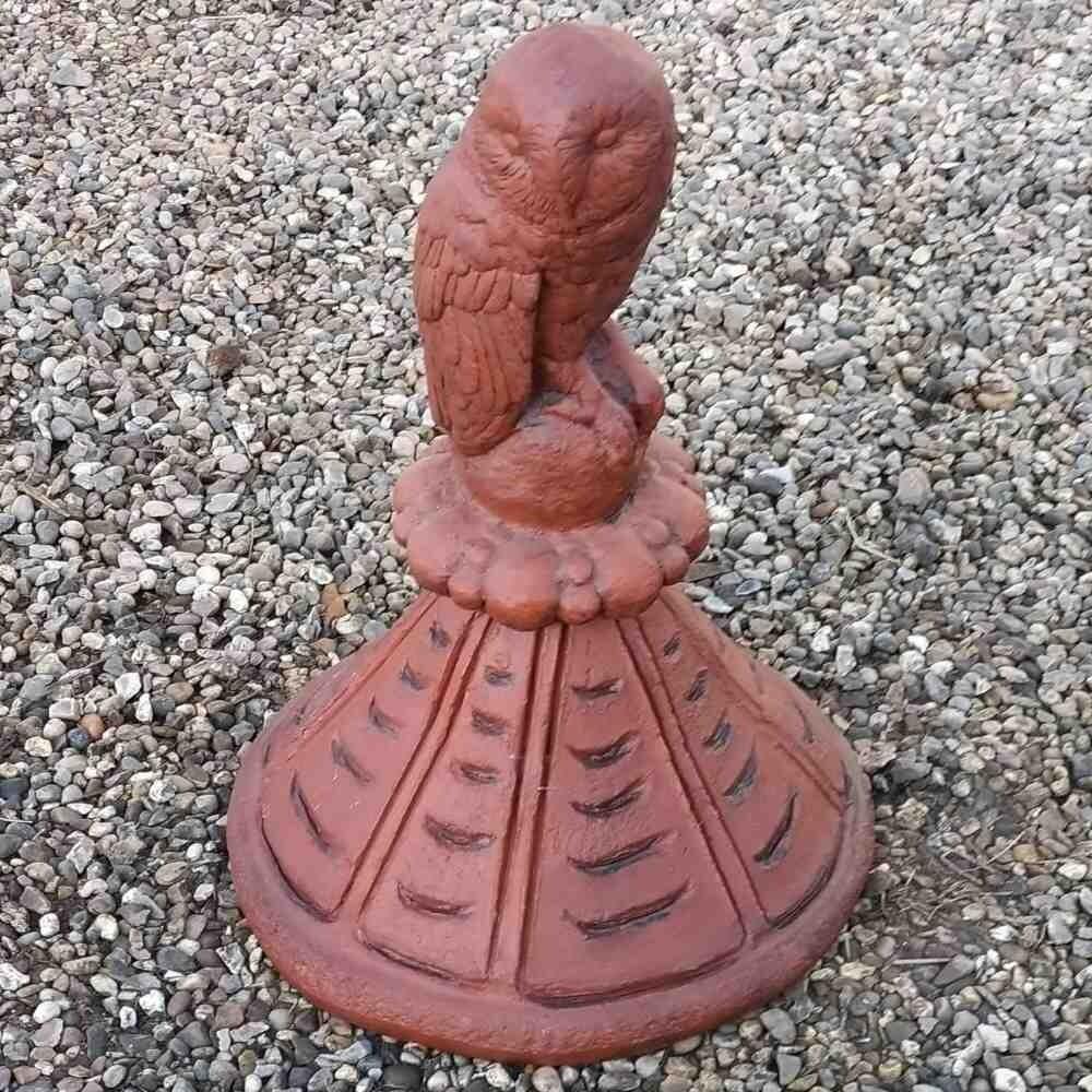 Round small owl finial