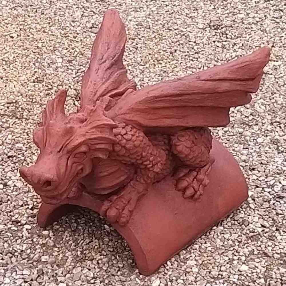 Dragon ridge tile finial