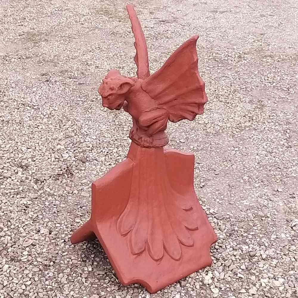 Column winged gargoyle roof finial