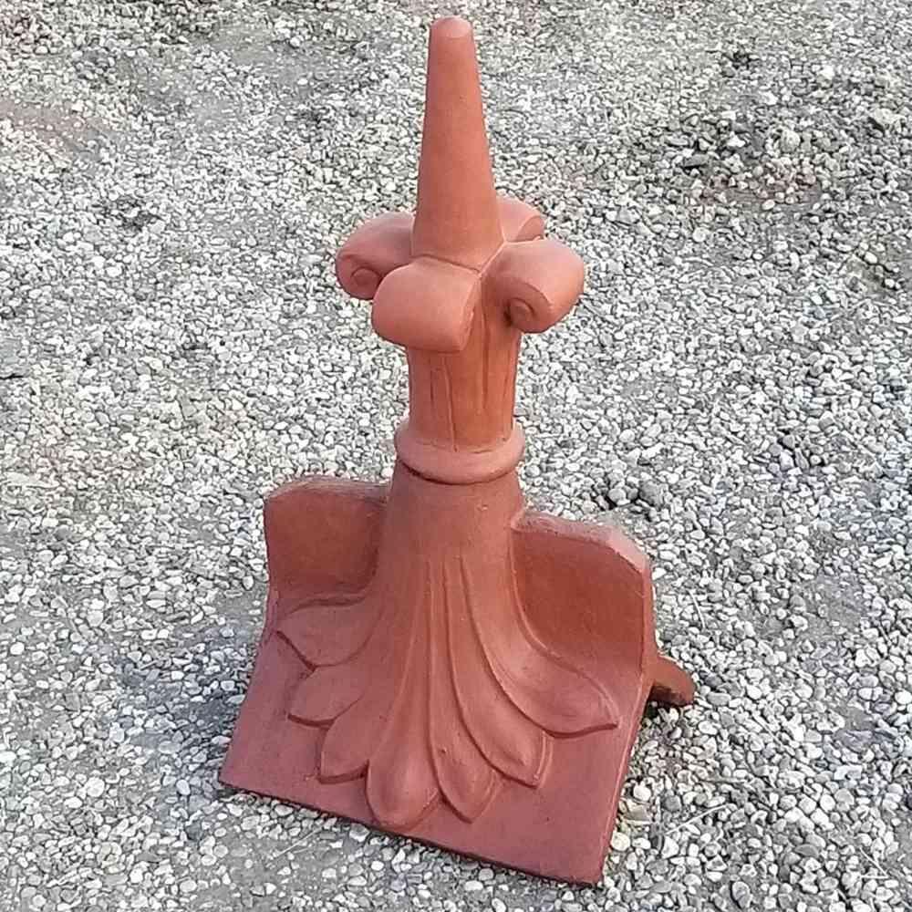 Seven leaf fleur roof finial