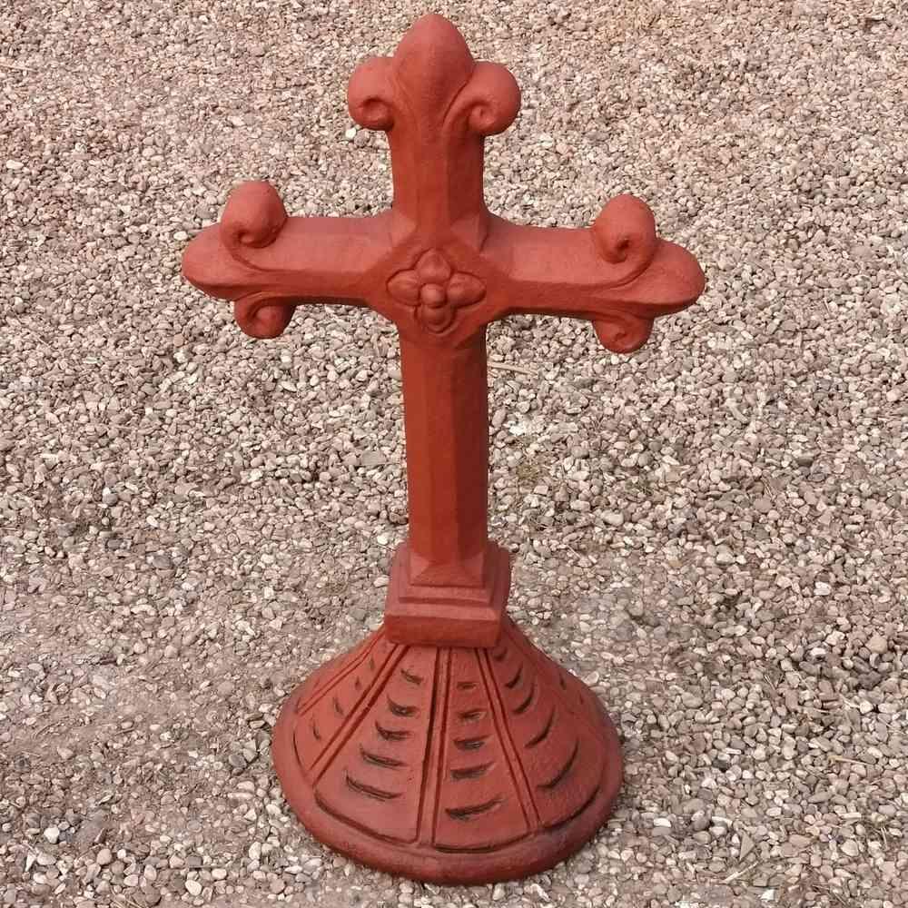 Round tudor cross finial