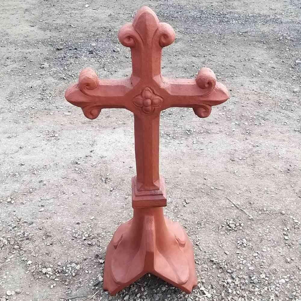 Gable end tudor cross roof finial