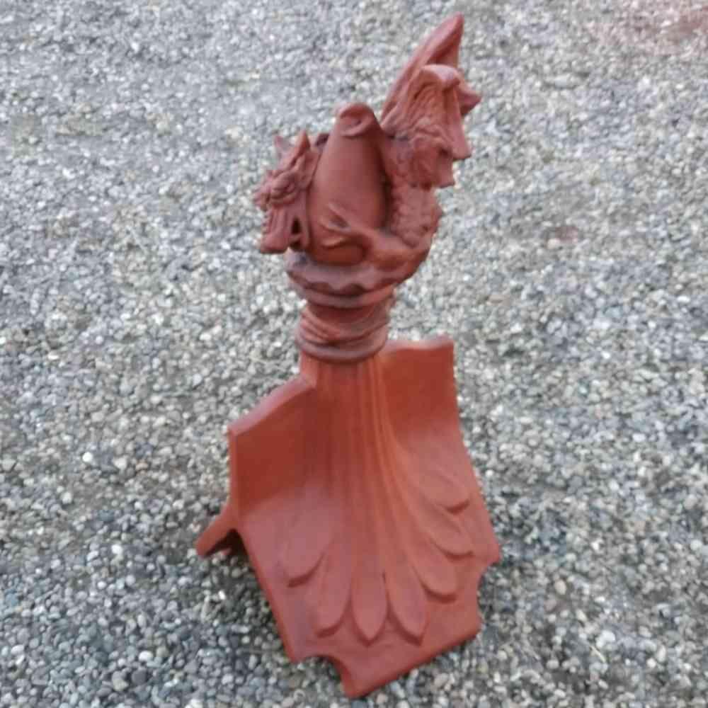 Column sabre dragon ridge finial