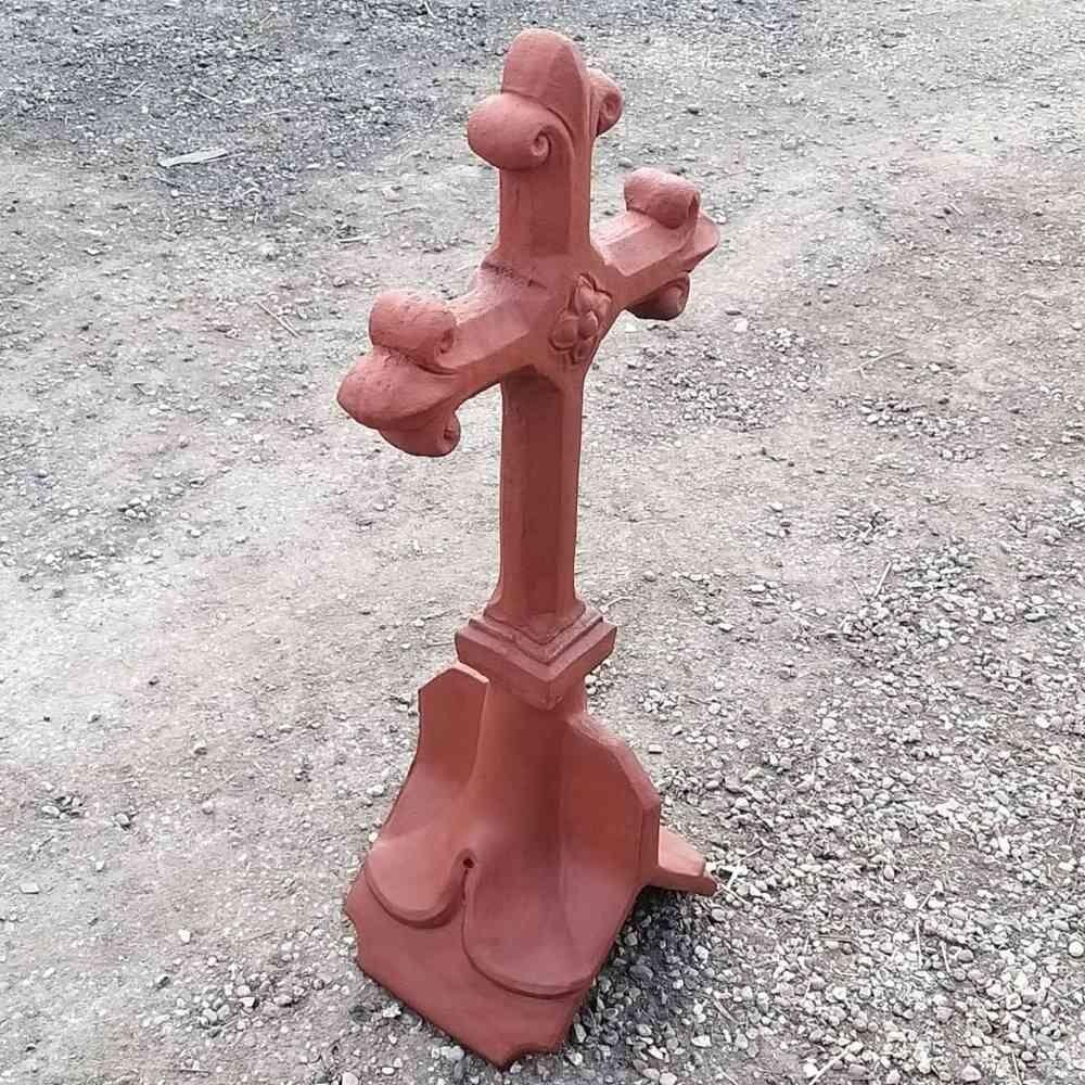 Gable end tudor cross roof finial