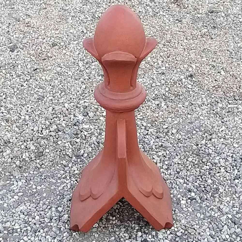 Gable end angled large 4 leaf roof finial