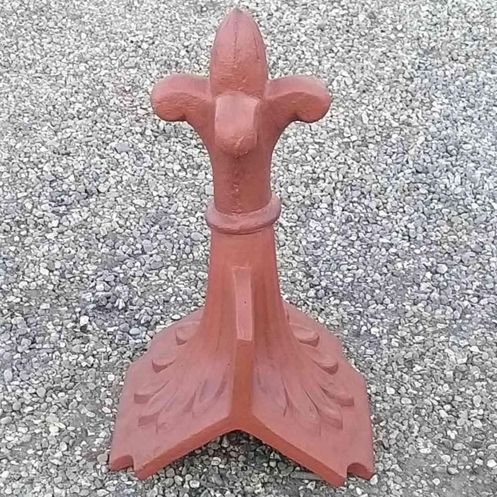 Column old fleur ridge finial