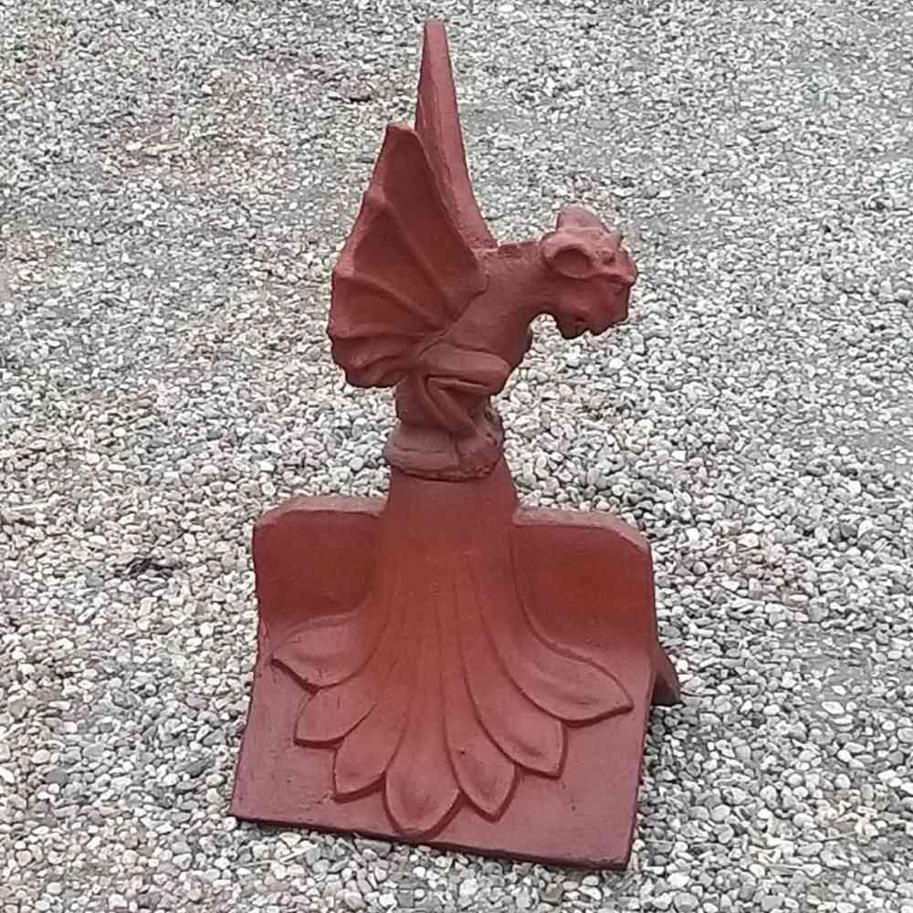 Seven leaf winged gargoyle ridge finial