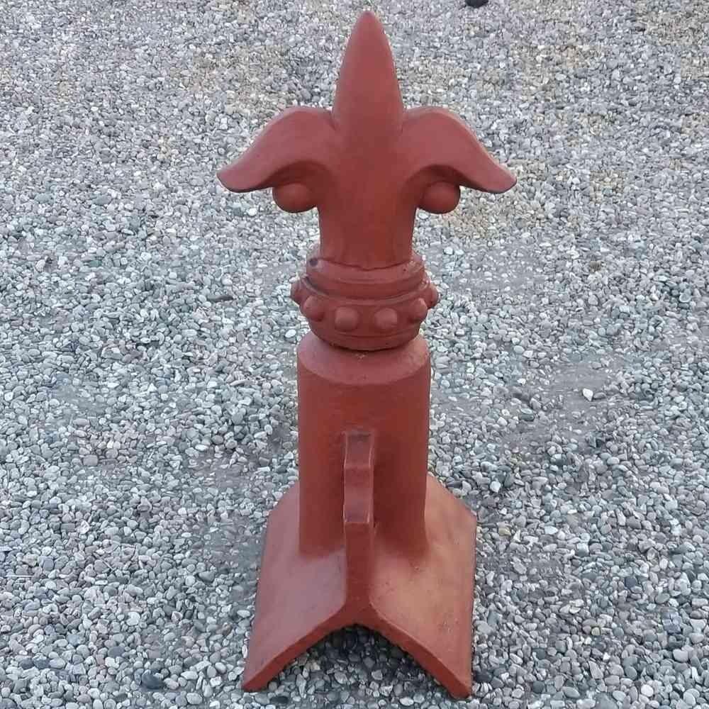 Double arch royale roof finial
