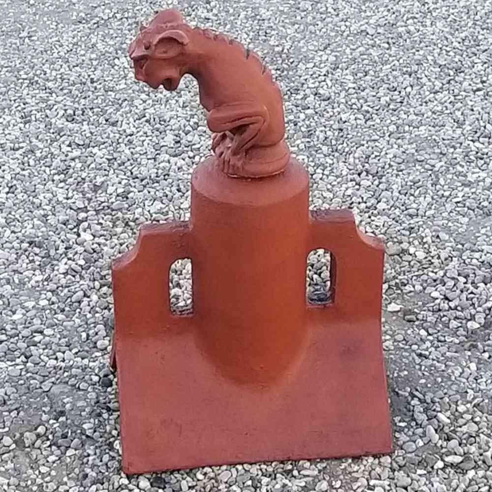 Double arch horned gargoyle ridge finial