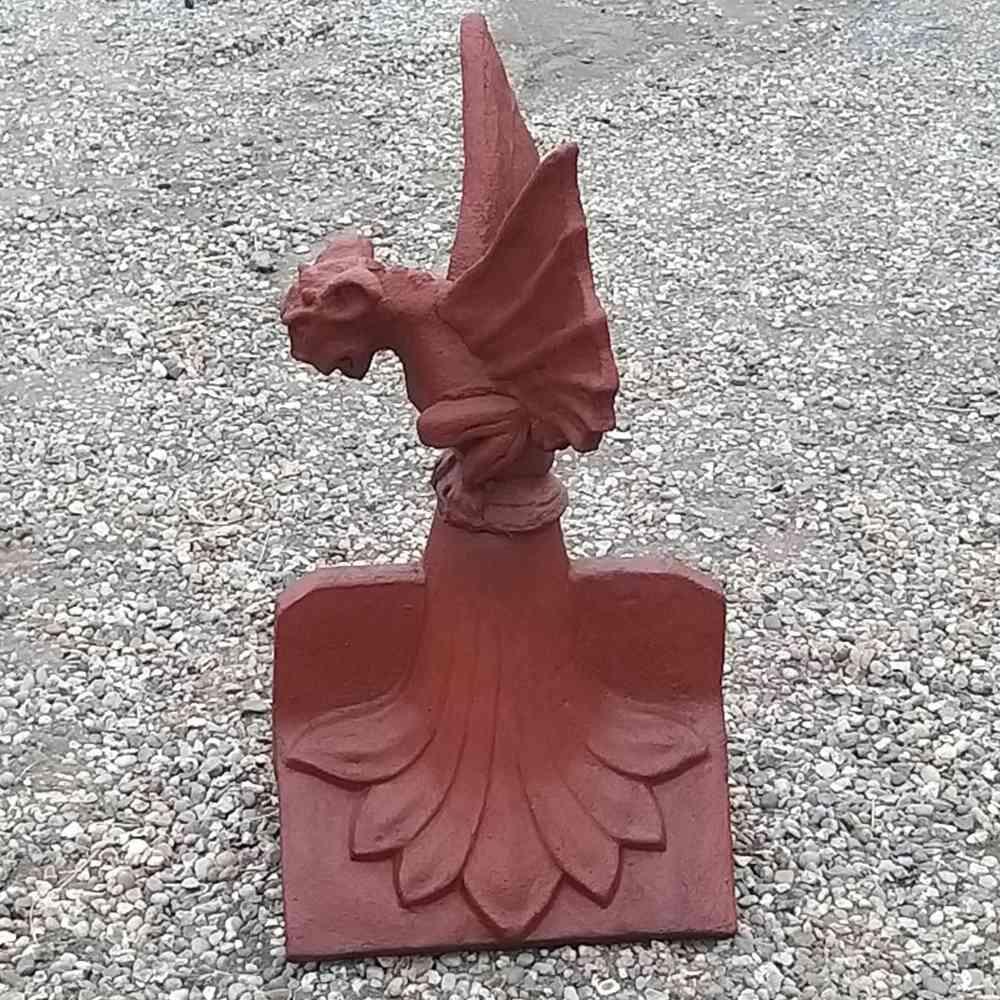 Seven leaf winged gargoyle ridge finial