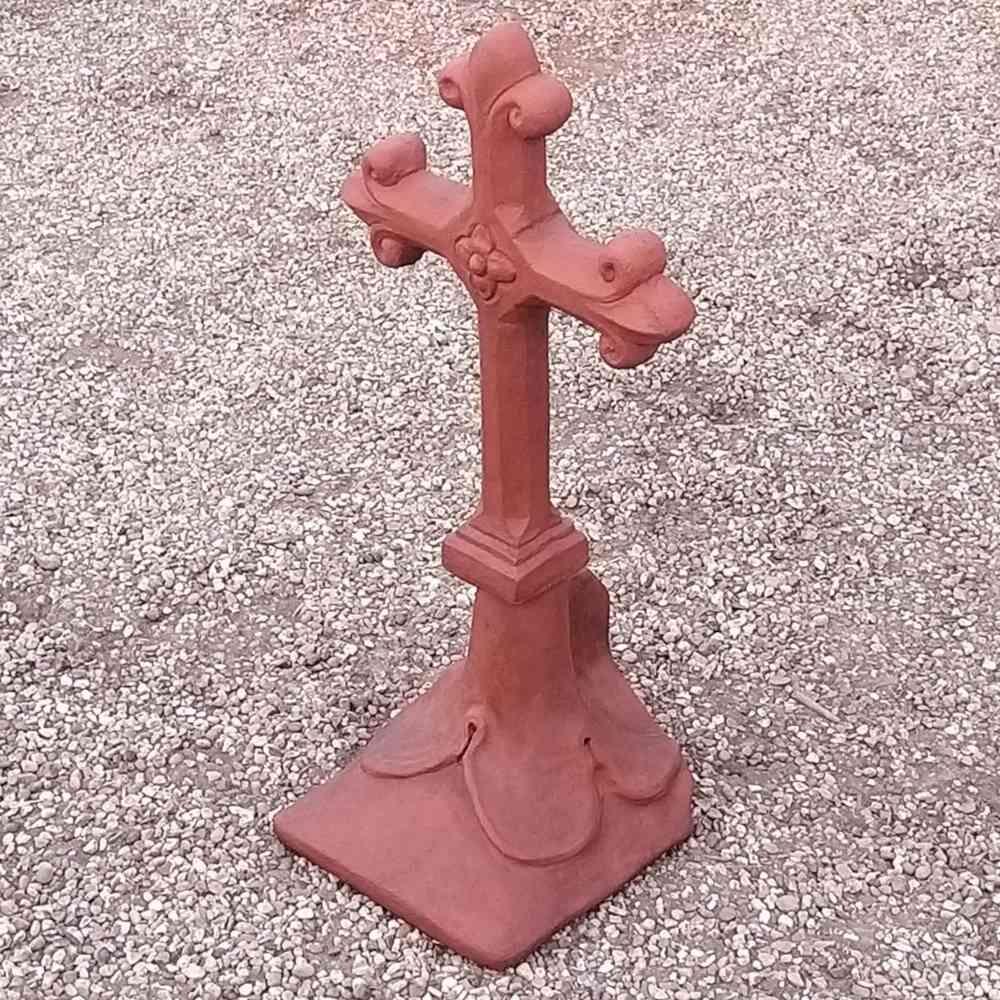 Block end angled tudor cross ridge finial