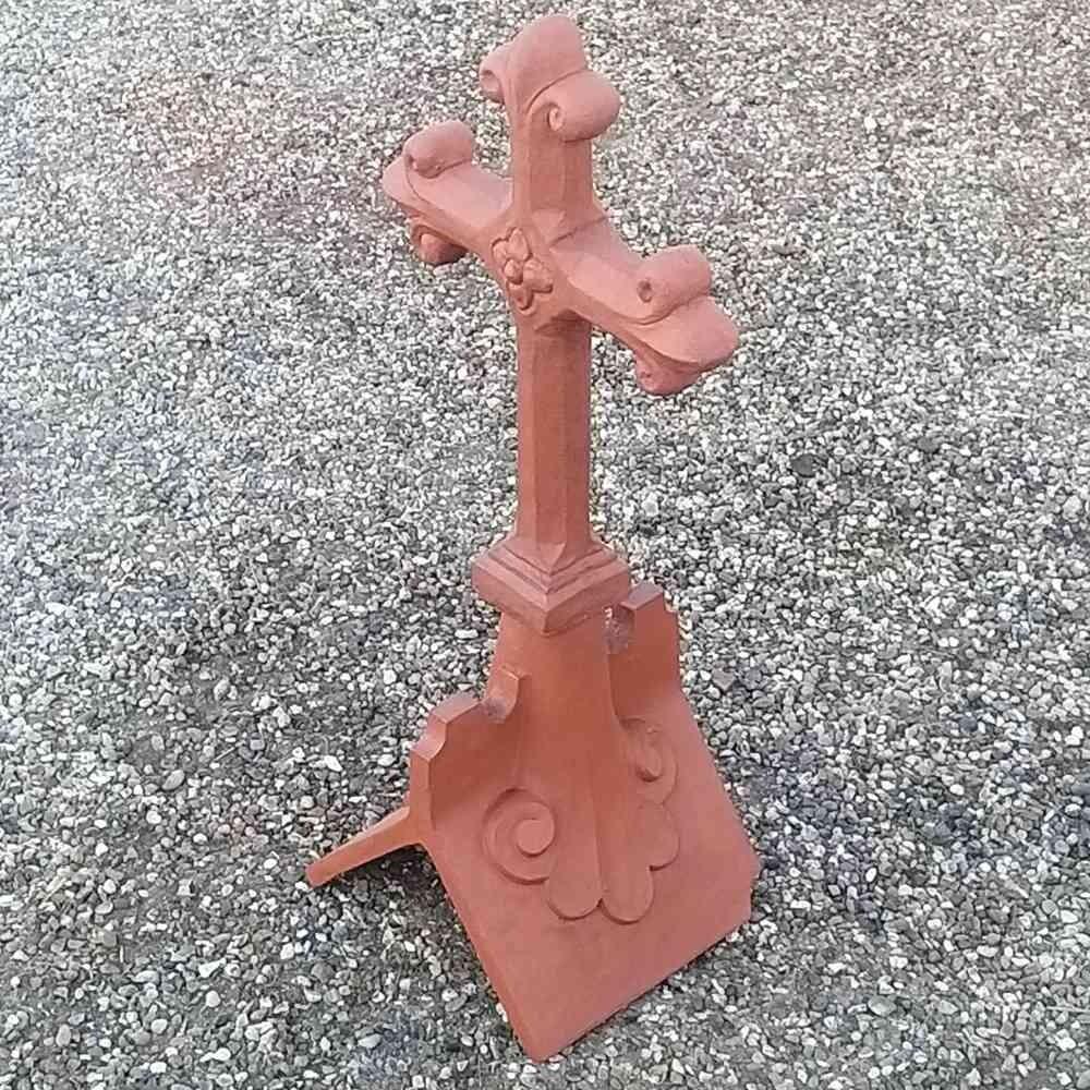 Castle scrolled tudor cross ridge finial