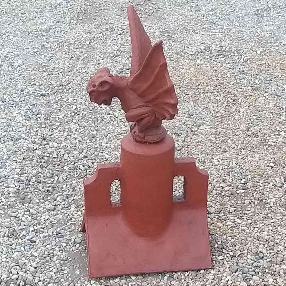 Double arch winged gargoyle roof finial