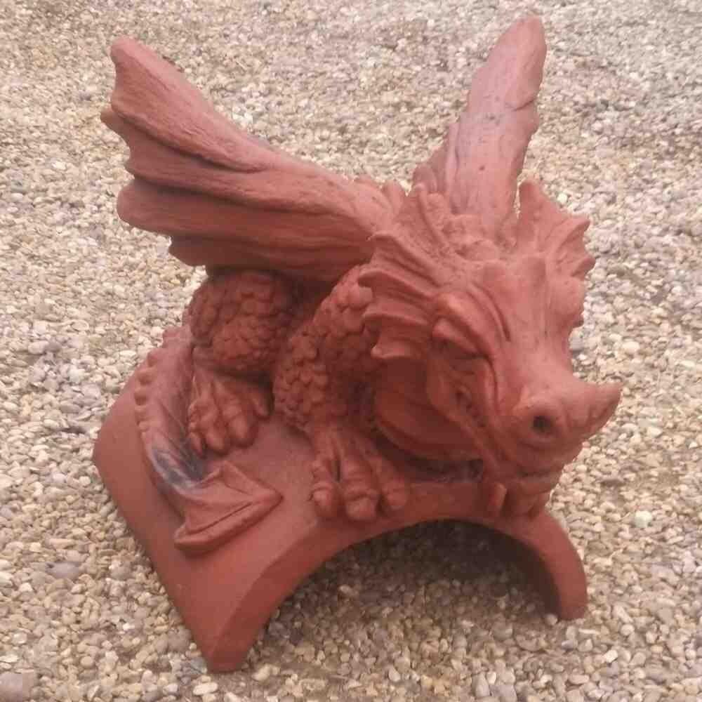 Dragon ridge tile finial