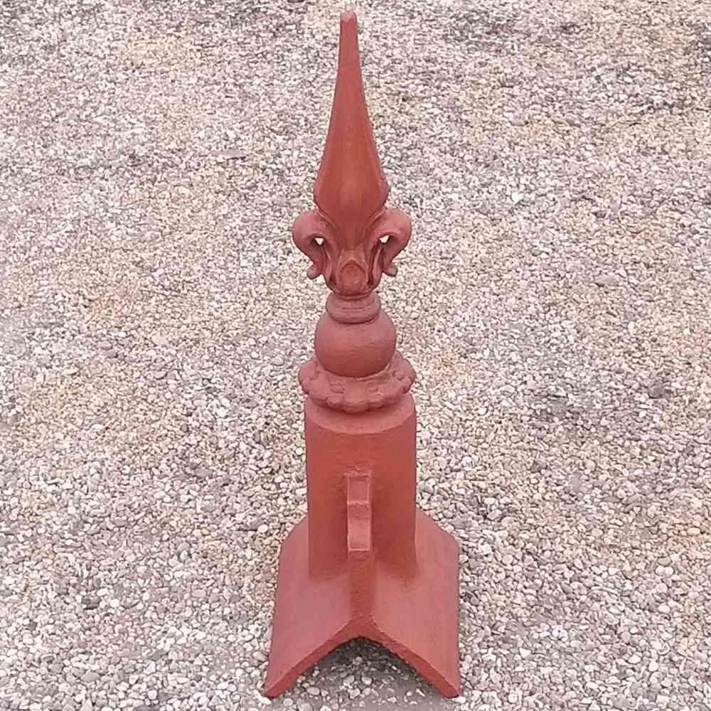 Double arch spire finial