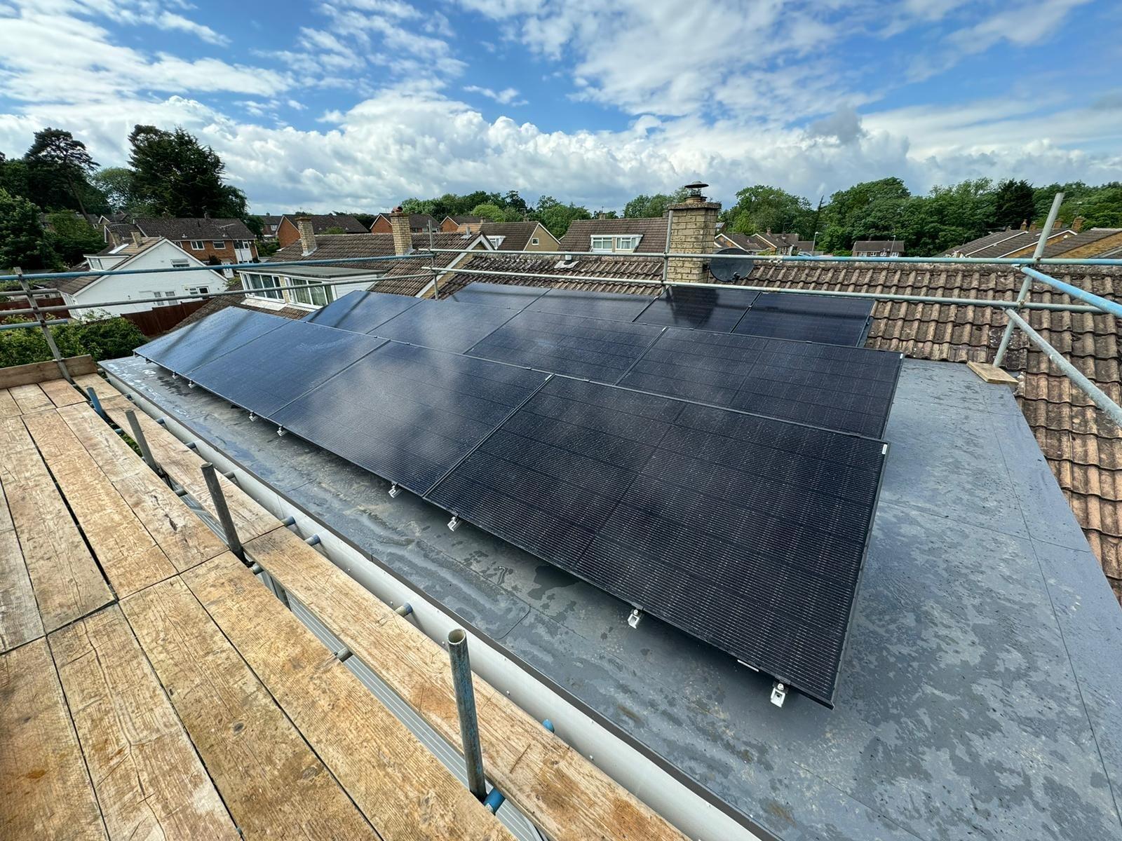 Jinko Tiger Neo N-Type All Black Mono Range