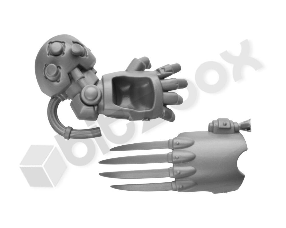 Space Marines Terminator Assault Squad Lightning Claw Right D (2)
