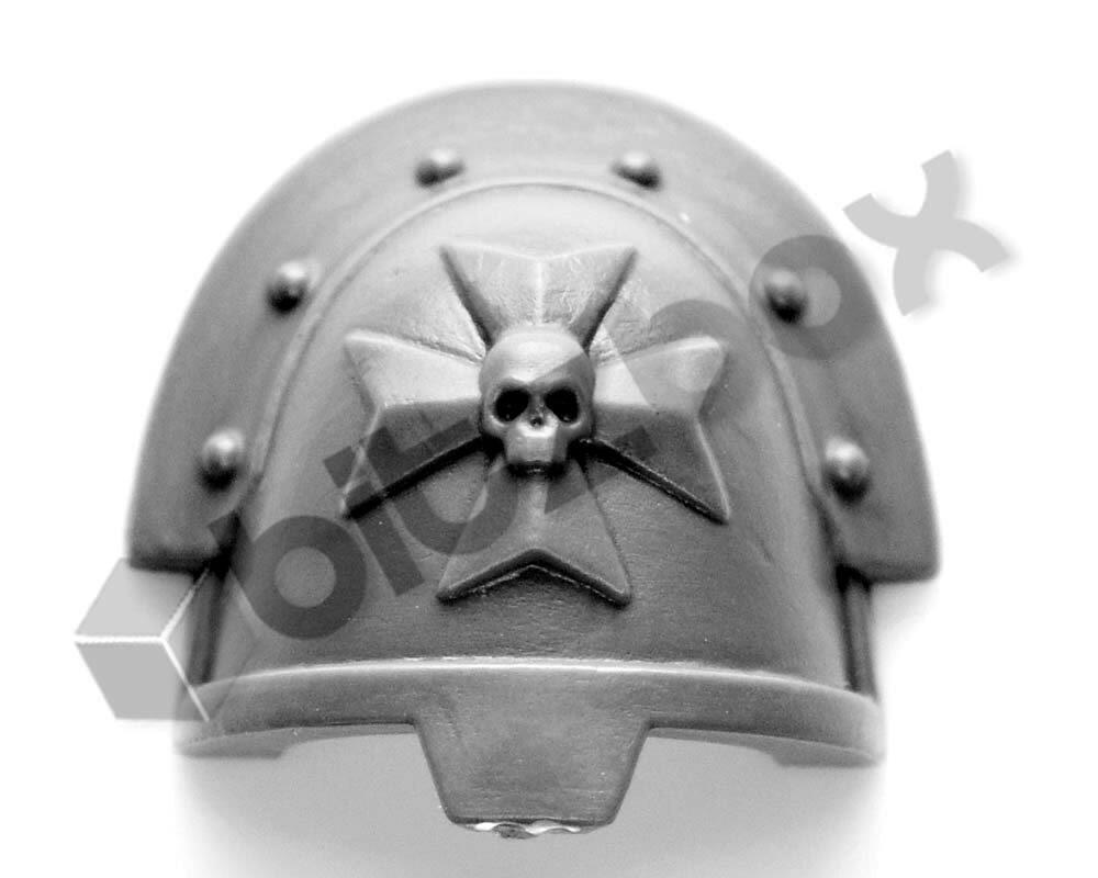 Black Templars Sword Brethren Shoulder Pad B