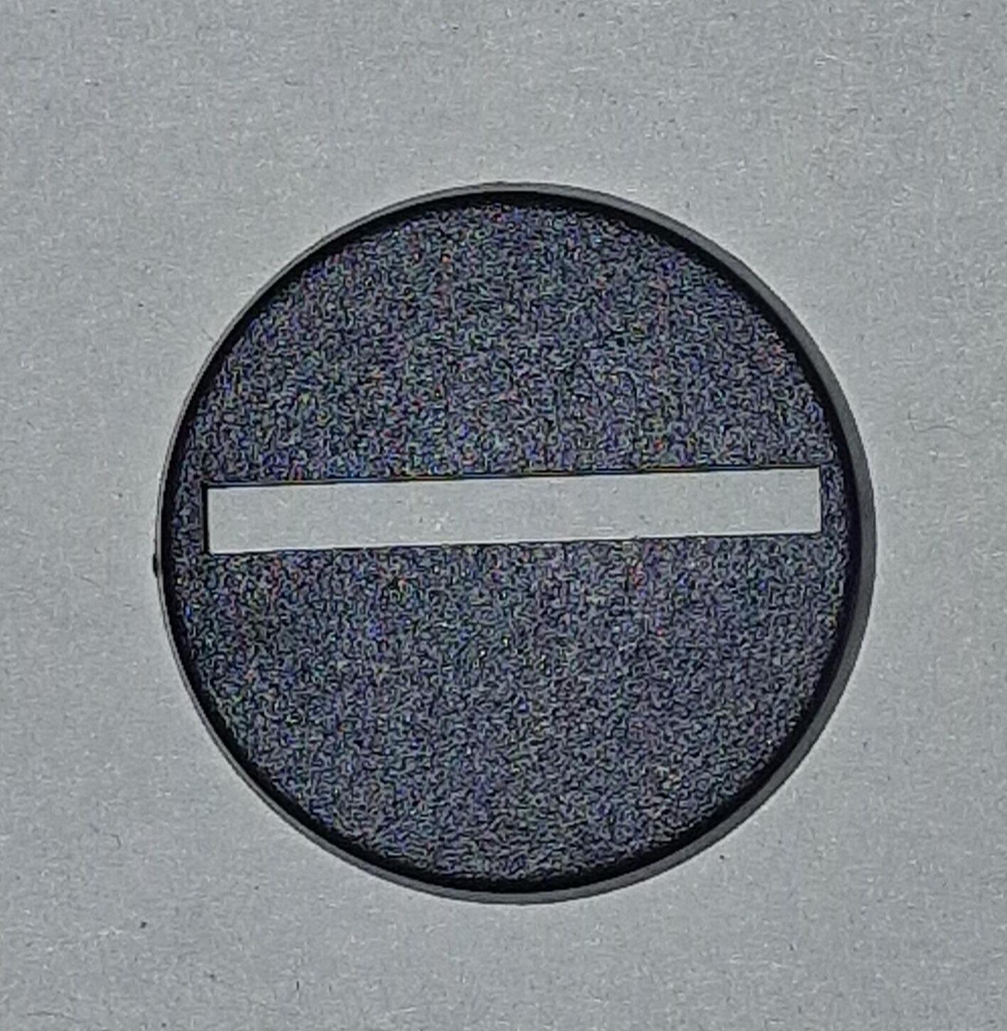 25mm Round Plastic Slotted Base Pack of 10