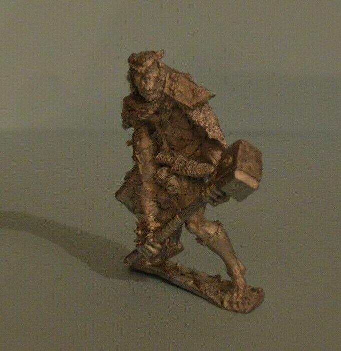 19326 Snow Troll 1 UNPAINTED by Ral Partha