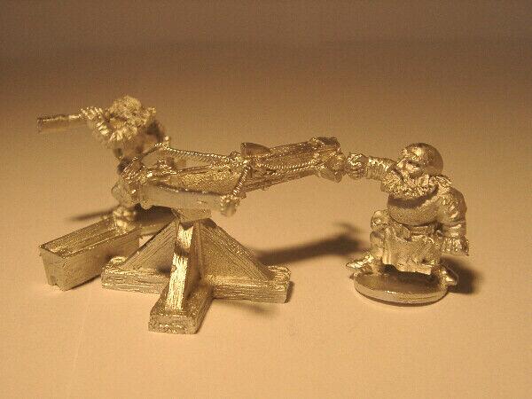 18018 Two Dwarves & Hornet Repeating Crossbow by Ral Partha