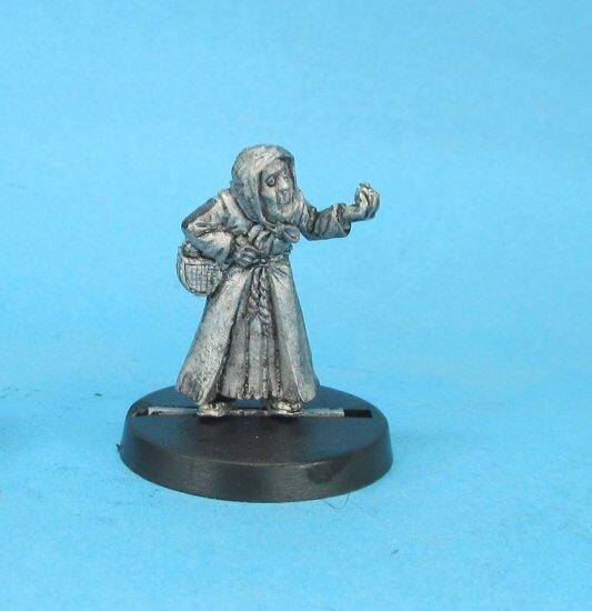 VP 104 Granny Hildegard Villager by Ral Partha