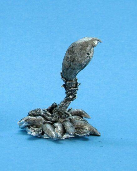 GZ 402 Carnivorous Plant Closed by Ral Partha