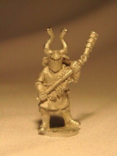 19001A Heavy Knight with Flail