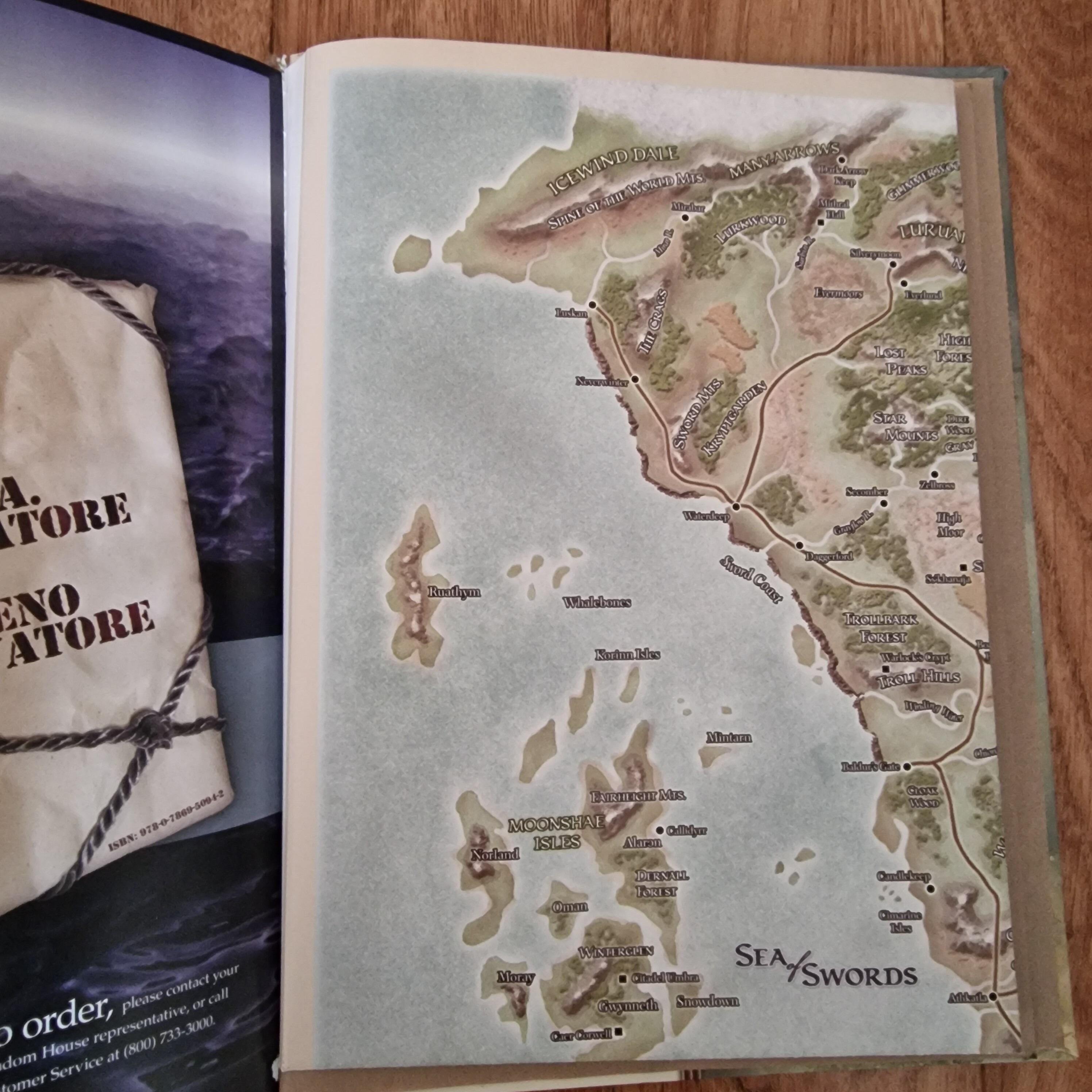 Forgotten Realms Campaign Guide for D&D 4th edition 4e with Map attached