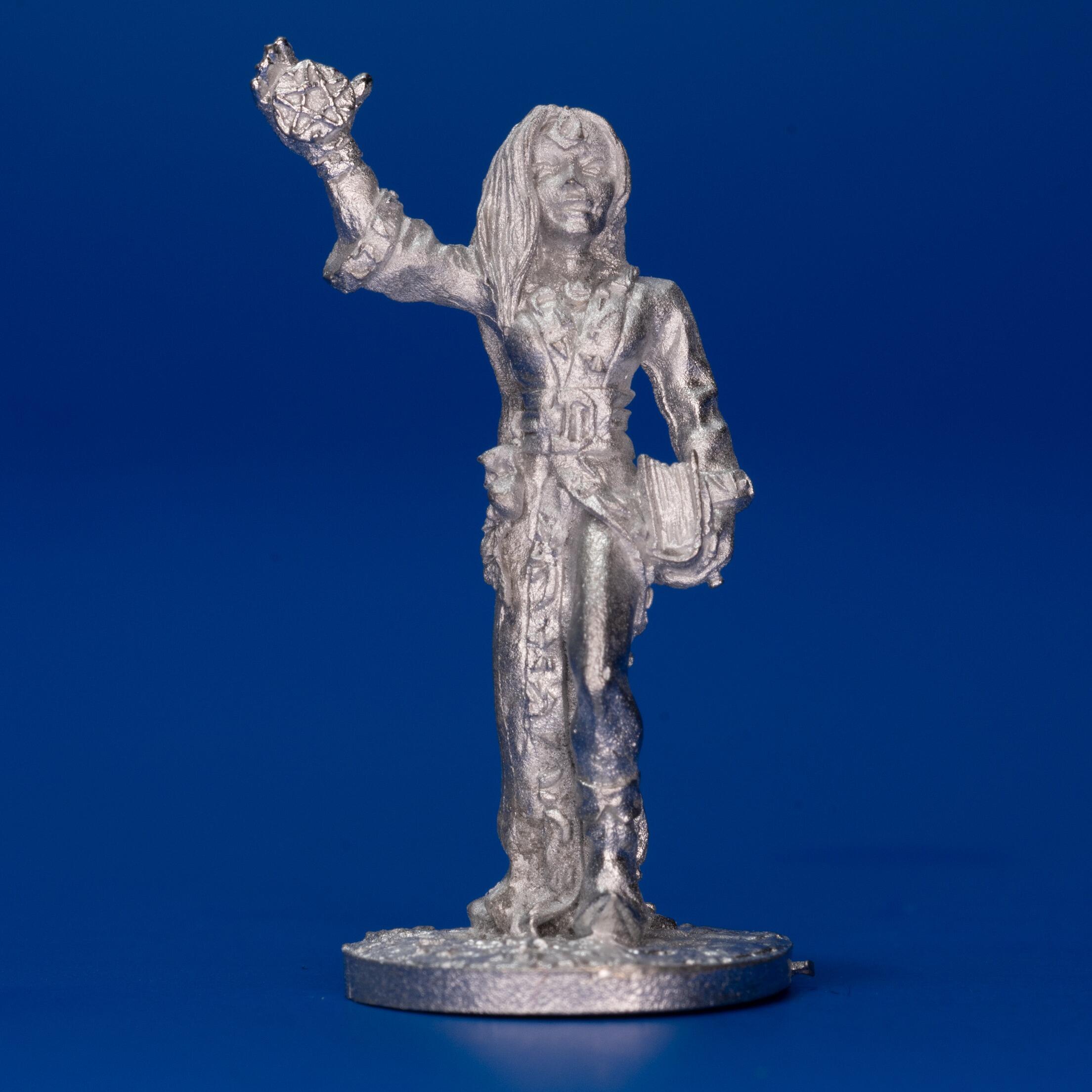 15504C Female Mage, Wizard, Summoner by Ral Partha