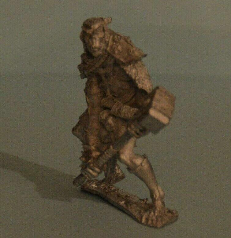 19326 Snow Troll 1 UNPAINTED by Ral Partha