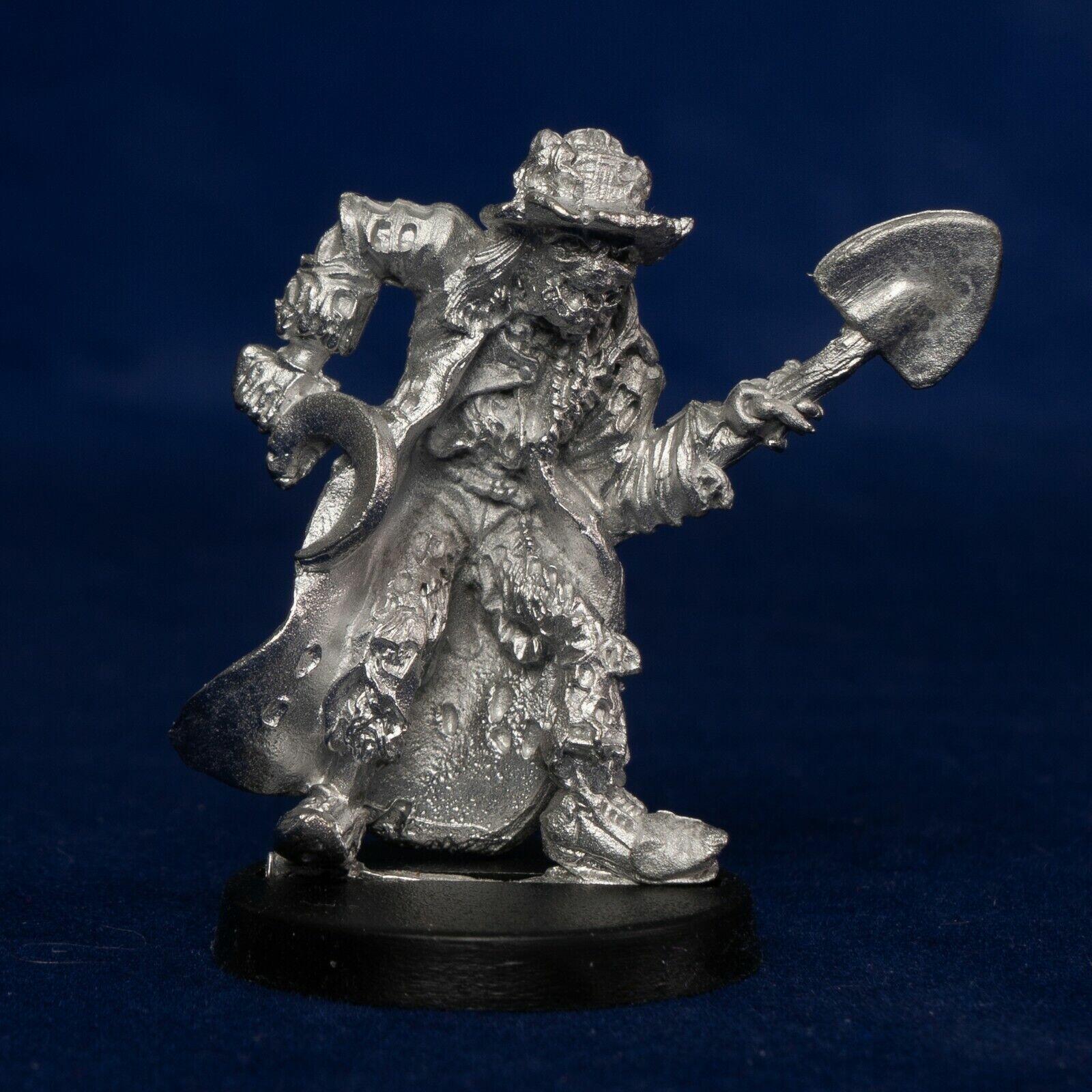 GZ 105 Scarecrow with Shovel by Ral Partha